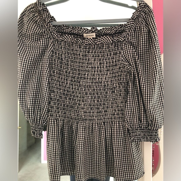 Max Studio | Tops | Worn Once Pretty Gingham Smocked Top Can Be Worn ...